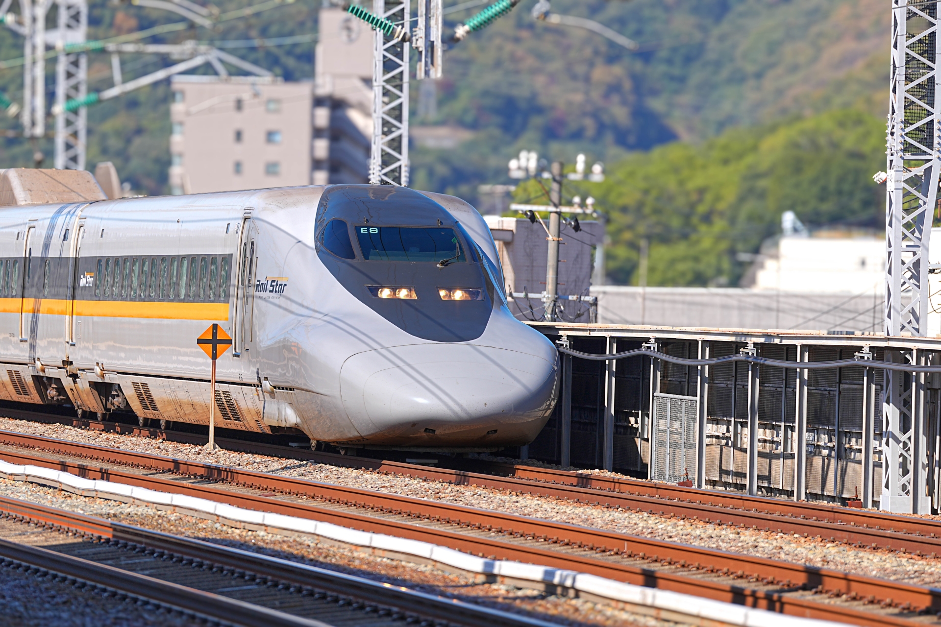 【女性が選ぶ】「山陽新幹線」でカッコいいと思う駅名ランキングtop18！ 第1位は「博多駅」【2024年最新投票結果】（1 5） 乗り物